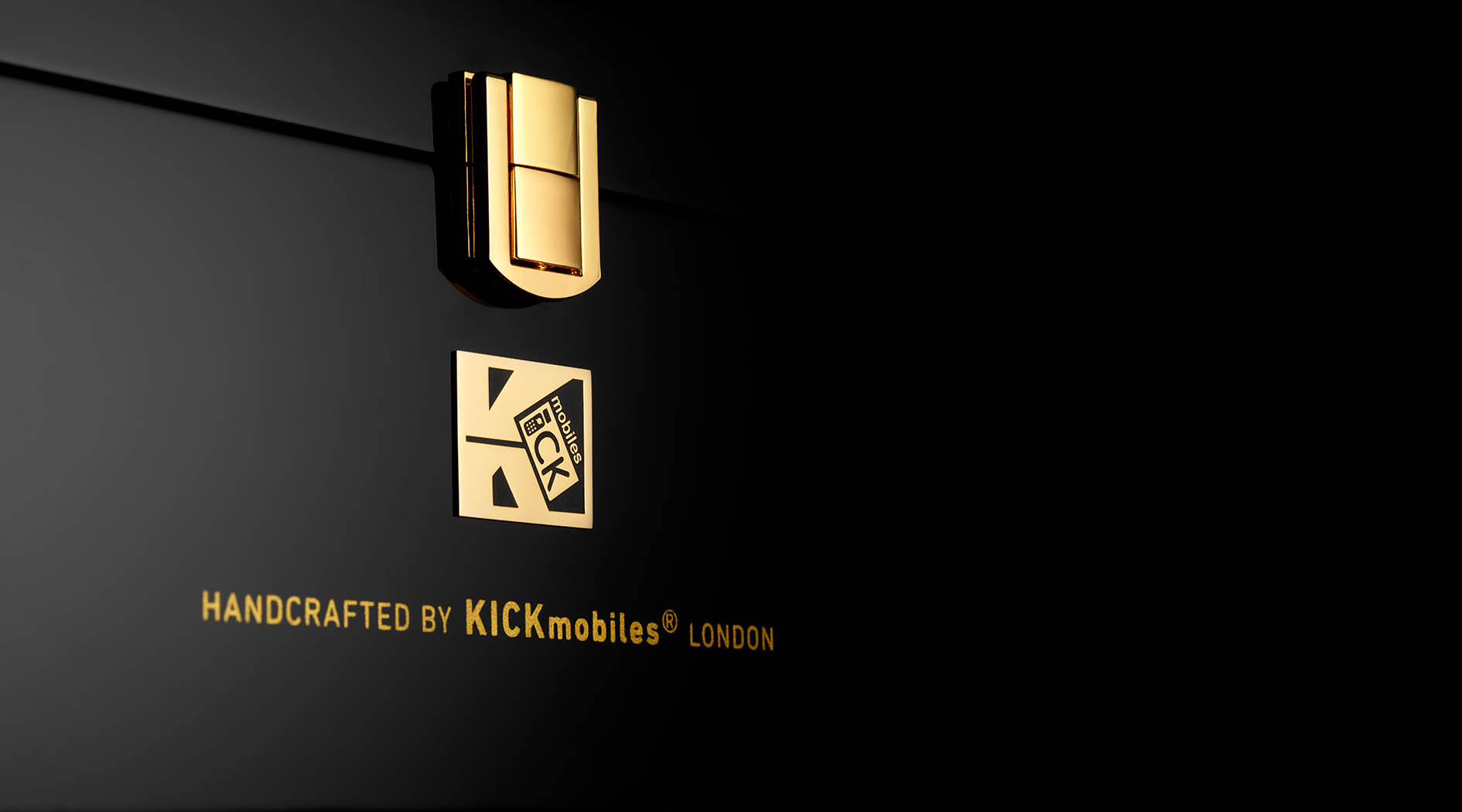 Packshot Factory - Black background - Silent Circle Blackphone box set