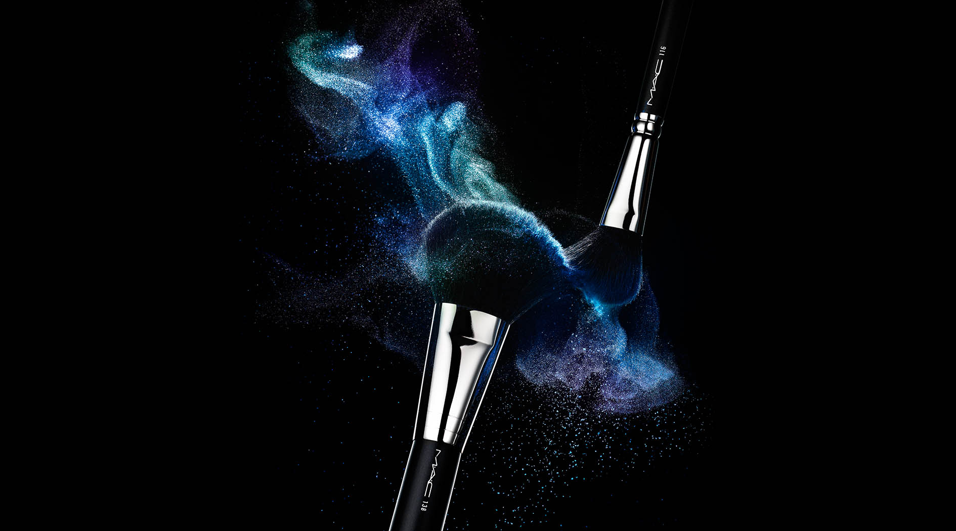 Packshot Factory - Cosmetics Photography - Mac makeup brushes