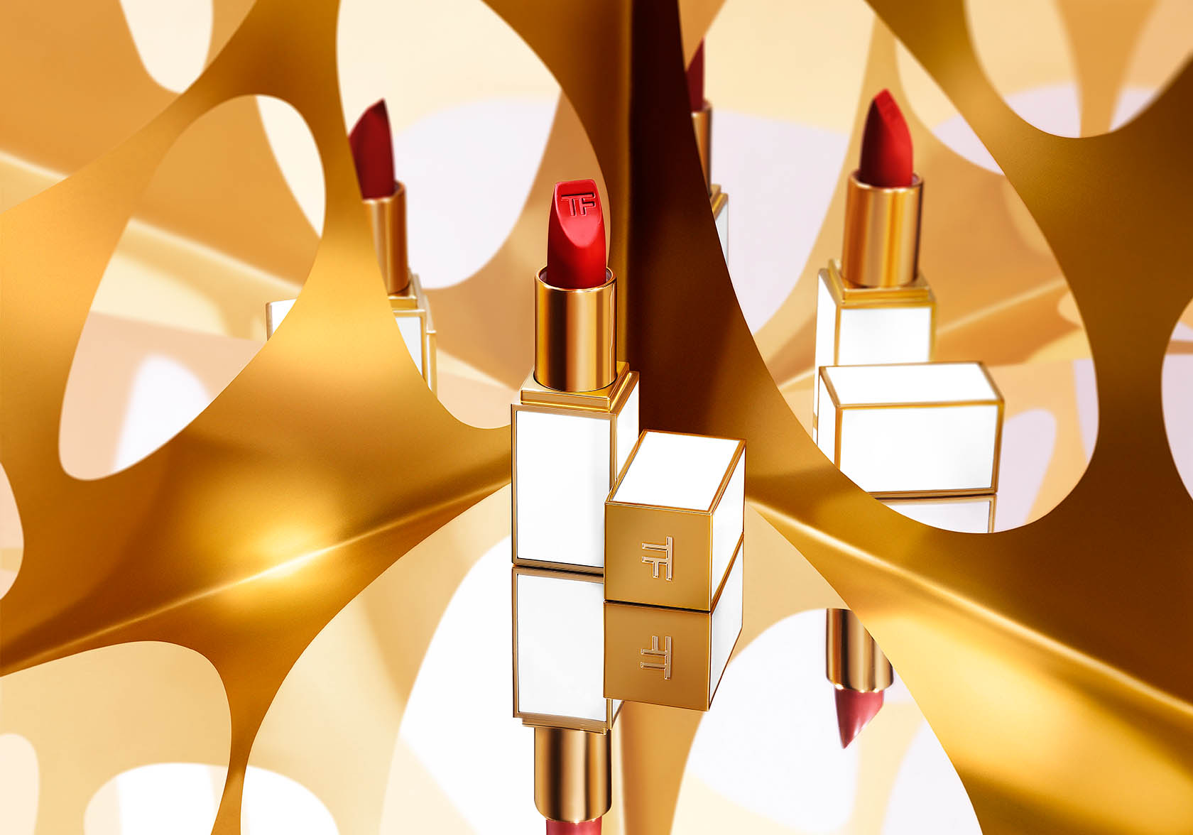 Packshot Factory - Cosmetics Photography - Tom Ford lipstick
