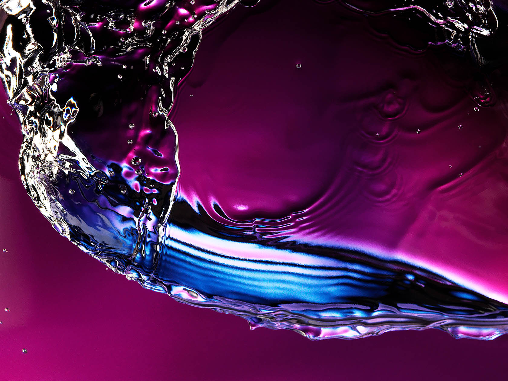 Packshot Factory - Liquid / Smoke Photography - Abstract water shapes