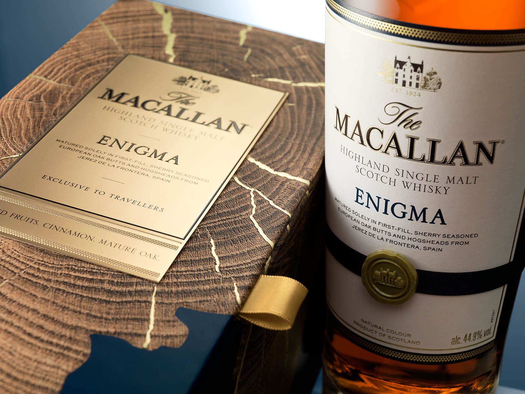 Packshot Factory - Packaging - Macallan whisky box set