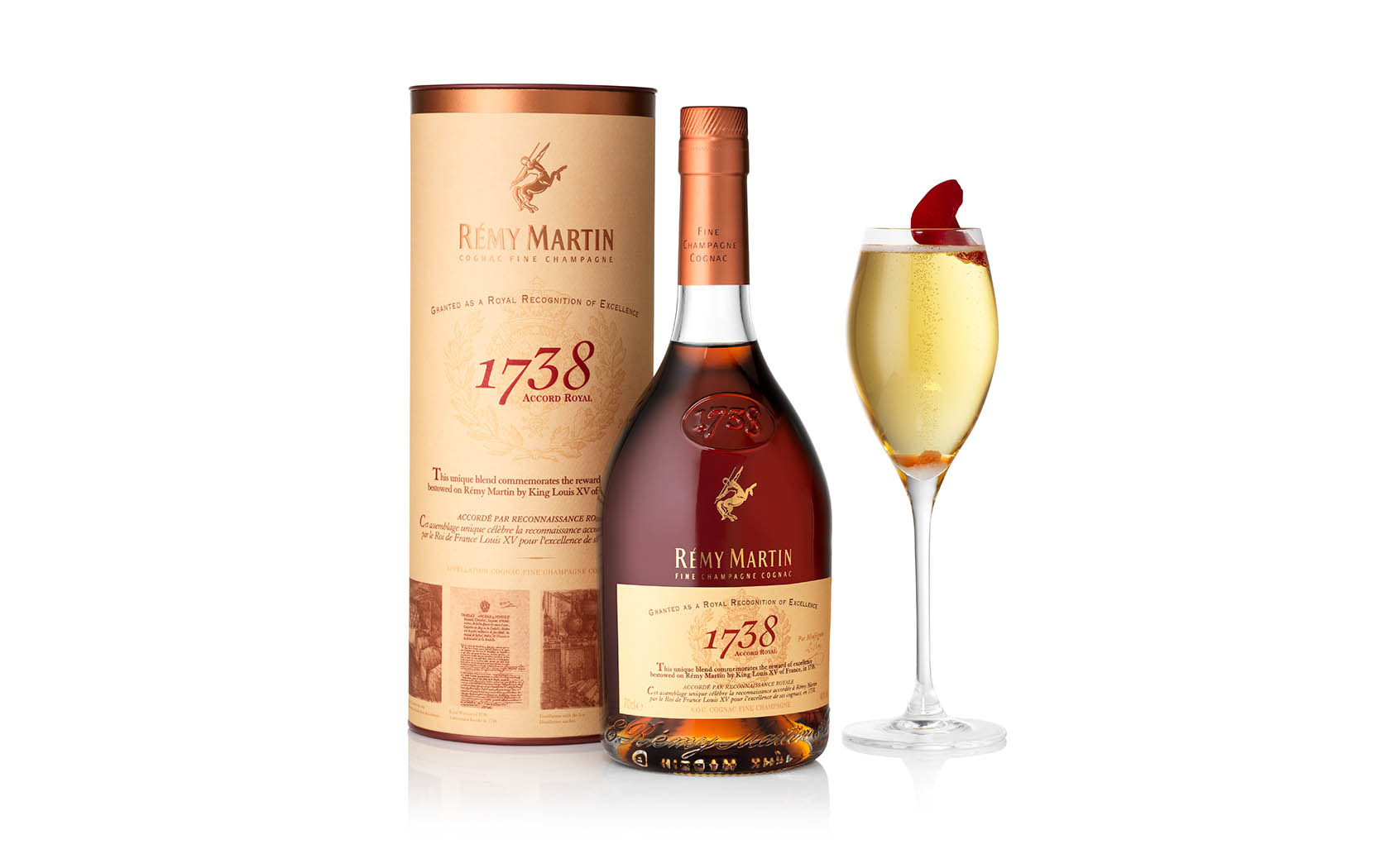 Packshot Factory - White background - Remy Martin whisky bottle box set ...