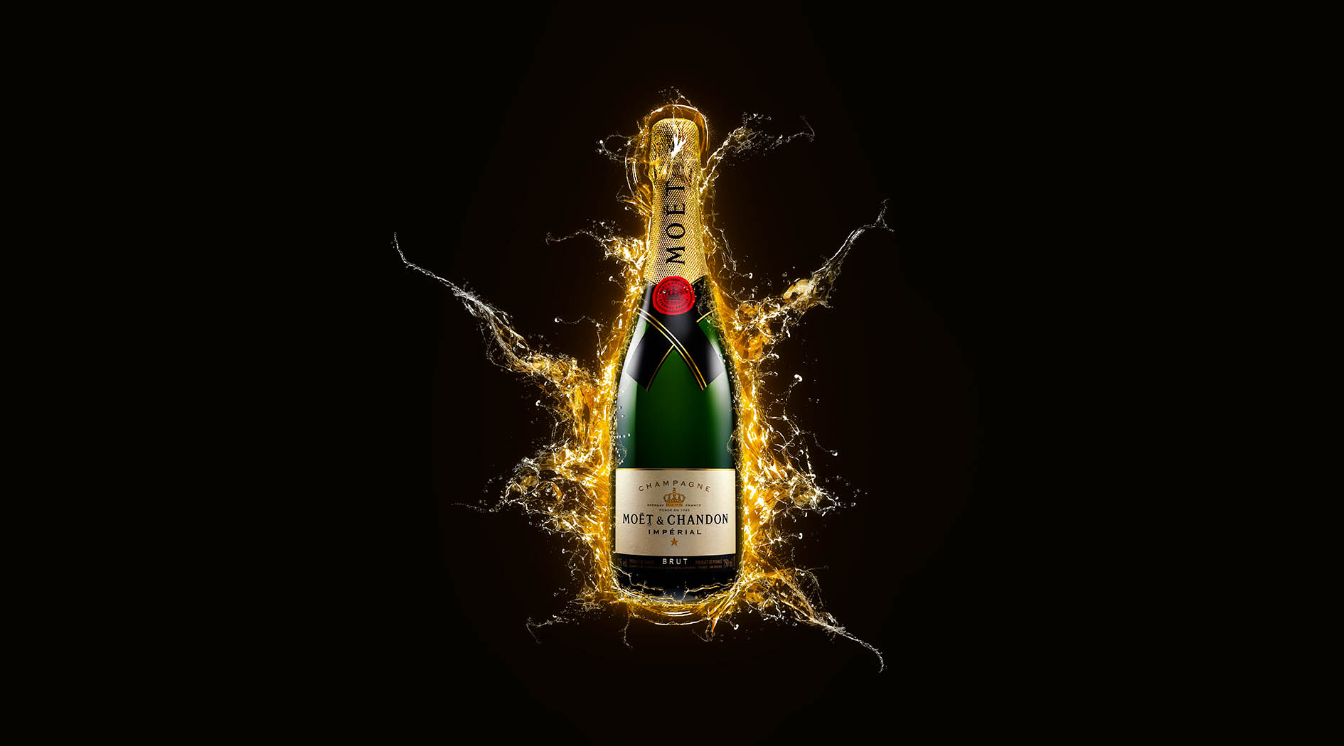 Packshot Factory - Wine - Moet & Chandon champagne bottle